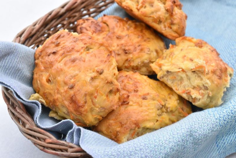 Gulerodsbrud – gulerodsboller – nem opskrift nogetiovnen.dk