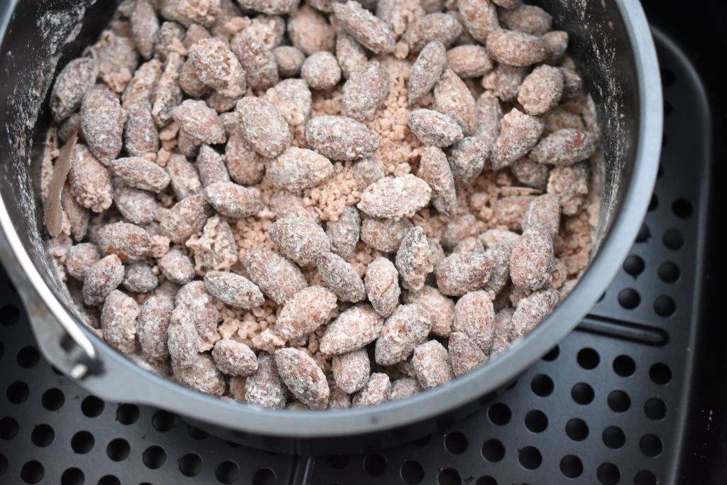 Brændte mandler i airfryer – opskrift • nogetiovnen.dk