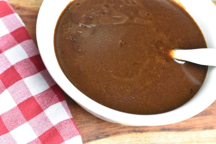 Brun sovs – nem opskrift på klassisk opbagt brun sauce