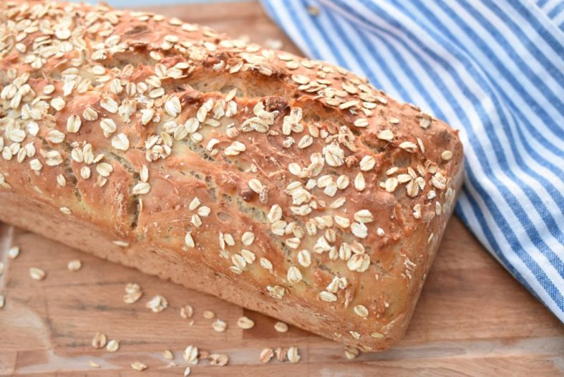 Havregrødsbrød – opskrift på brød med grød • nogetiovnen.dk
