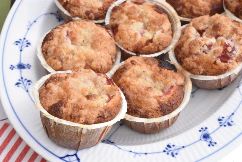 Blåbærmuffins med crumble – nem muffin opskrift