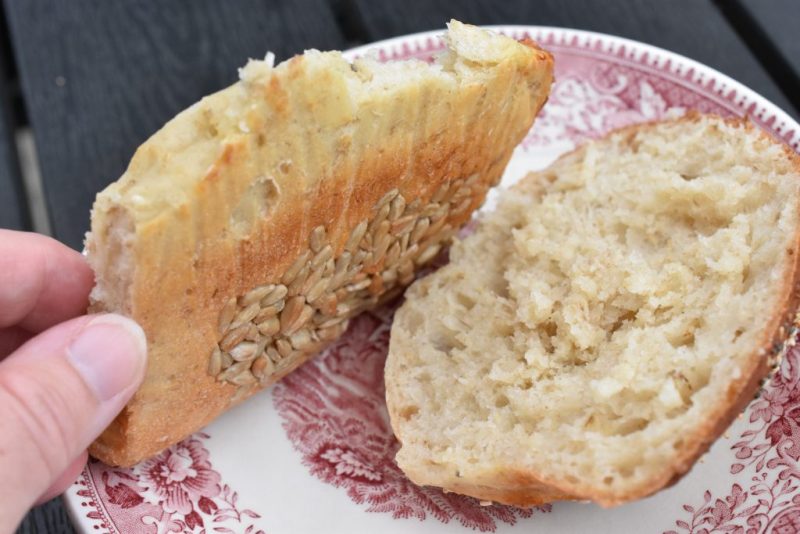 Skagenslapper – opskrift på nem æltefri dej • nogetiovnen.dk